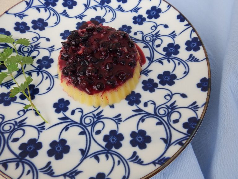 Aromatizovani buter - dva recepta - sa bobicama zove i sa začinskim ...