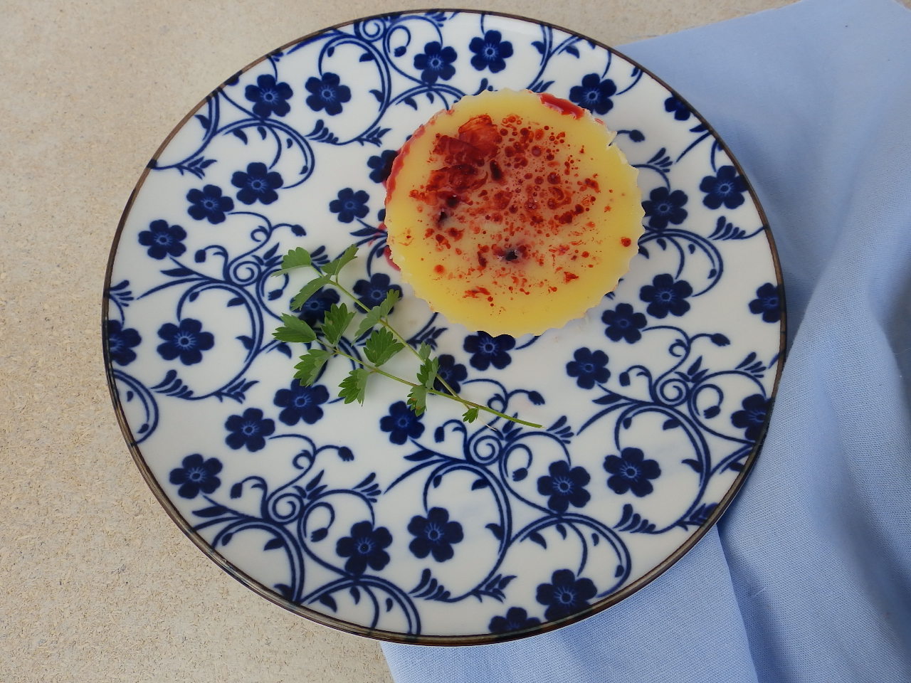 Aromatizovani buter - dva recepta - sa bobicama zove i sa začinskim ...